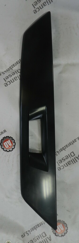 Накладка кронштейна зеркала правая нов. 82268562 для Volvo (Вольво ...